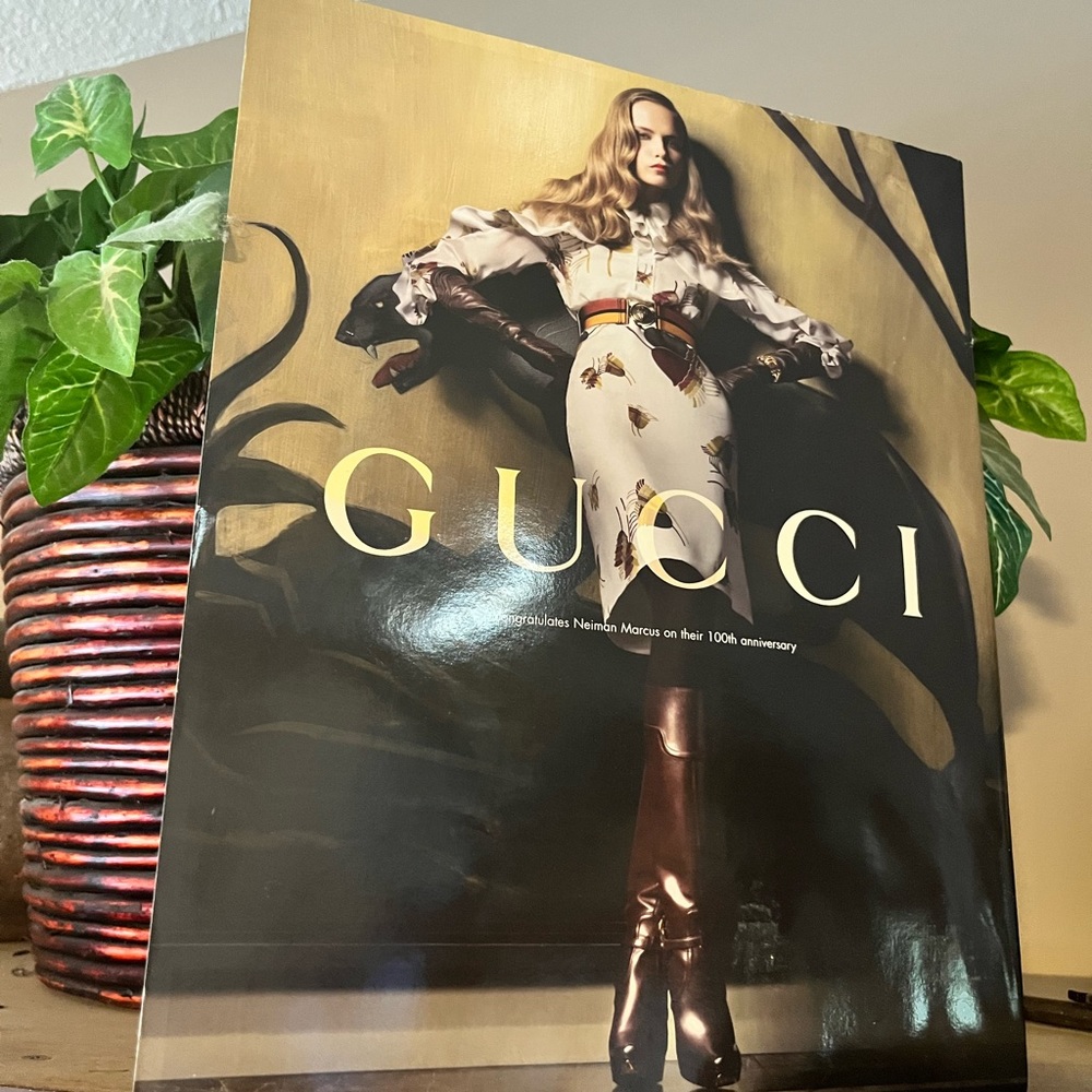 Vintage Wwd Magazine 100 Years Neiman Marcus Edition … - Gem